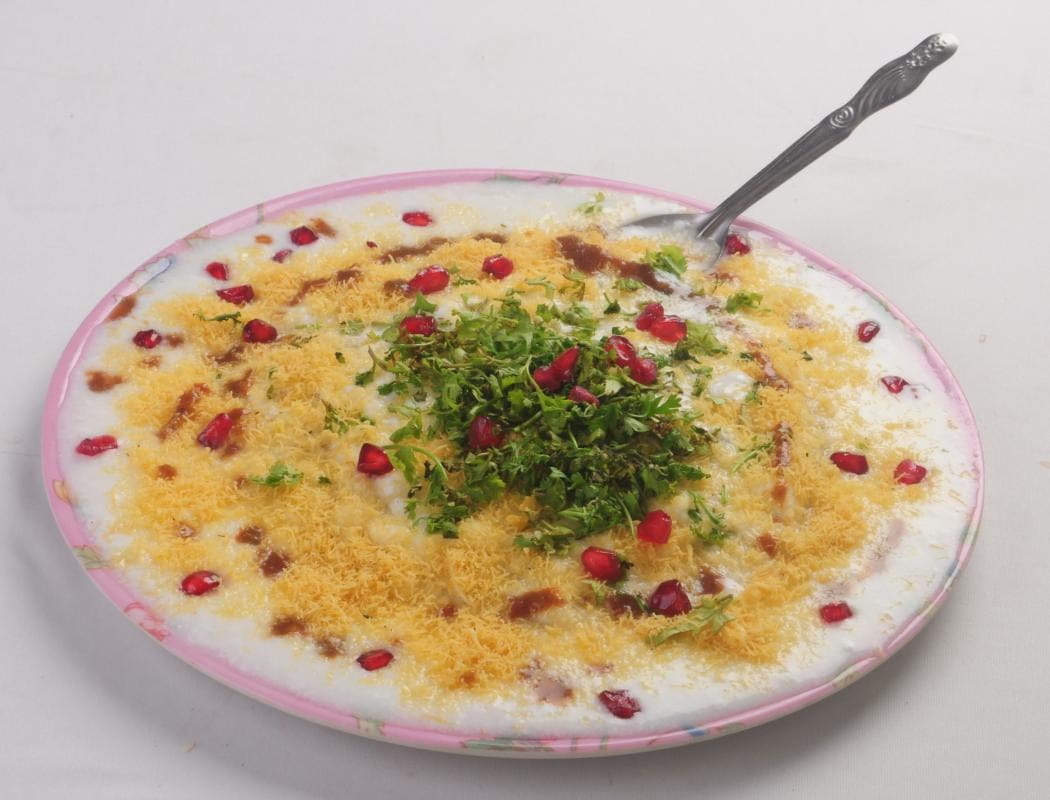 Dahi-Roti Chaat - Give leftover rotis to the new test with curd and sweet