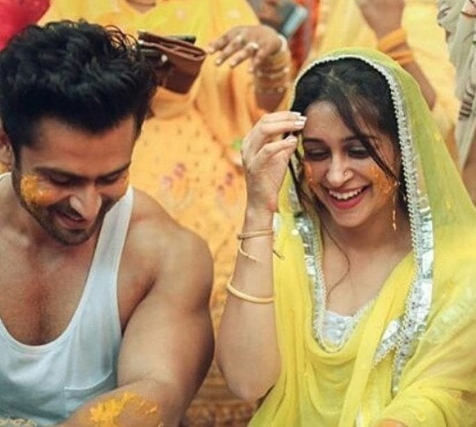 शुरू हुई सिमर की शादी की रस्में, देखें हल्दी की ये मनमोहक तस्वीरें ...