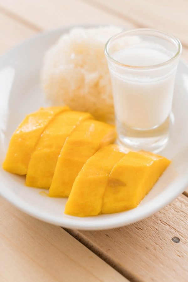 मैंगो फ्लेवर: स्वीट स्टिकी राइस विद मैंगो (Mango Flavour: Sweet Sticky ...